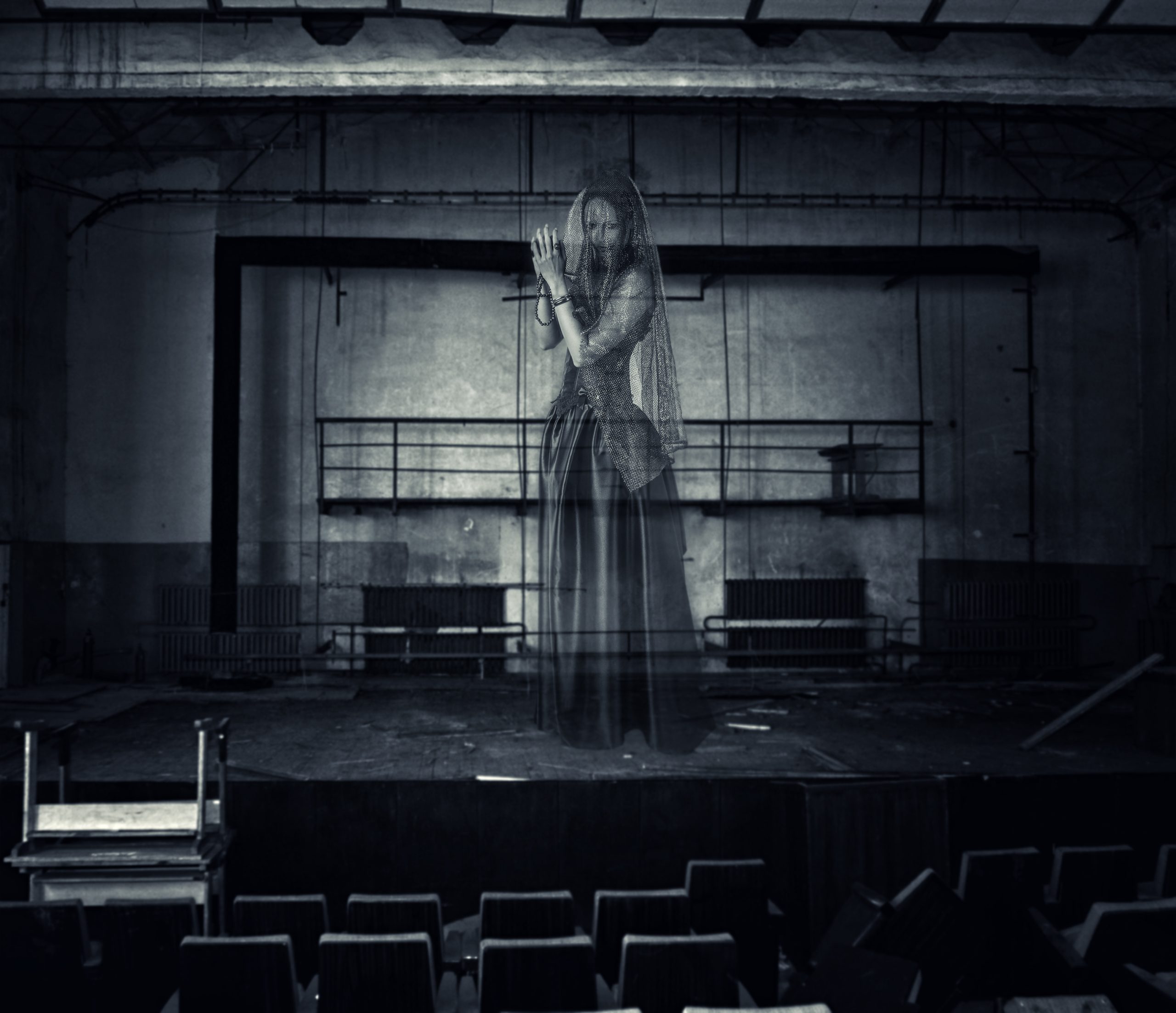 Spooks of the Stage: Ghosts in Opera - Moon River Opera